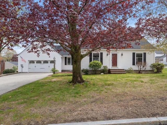 633 Fairfield St, Manchester, NH 03104