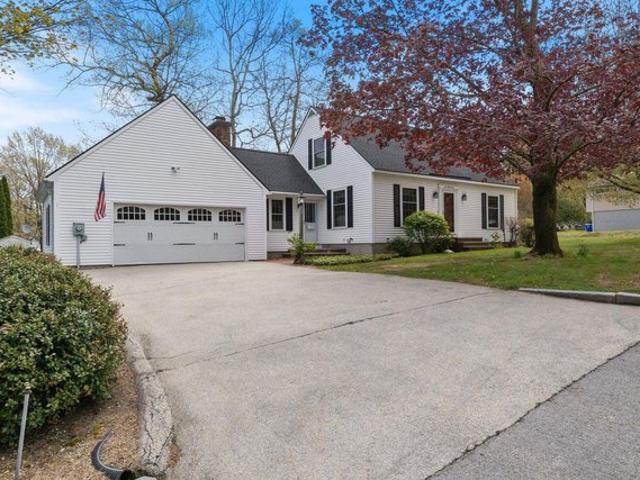 633 Fairfield St, Manchester, NH 03104