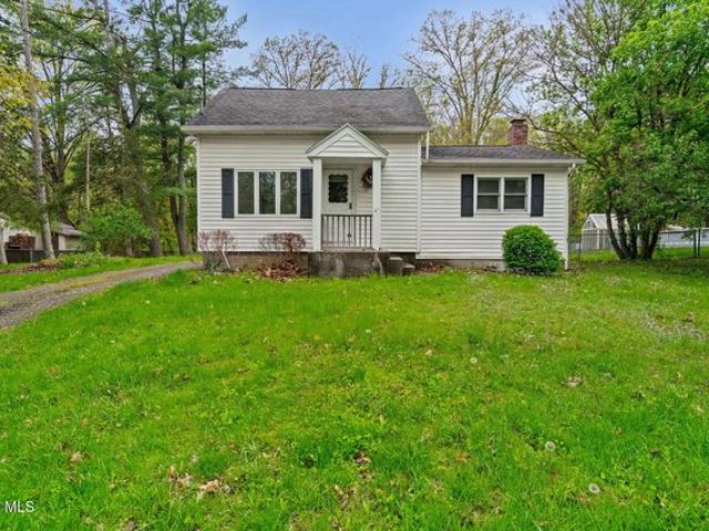 633 Fillmore Ave, Niskayuna, NY 12304