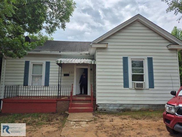 633 Kemper Rd, Daleville, VA 24541