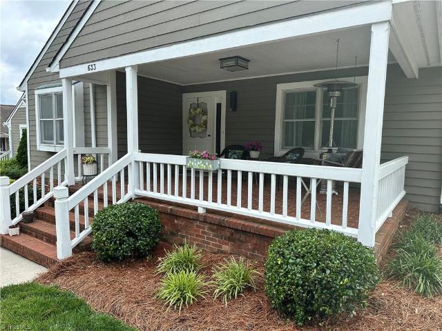 633 Huntington Drive