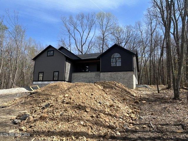 633 Icy Cove Trl, Monterey, TN 38574