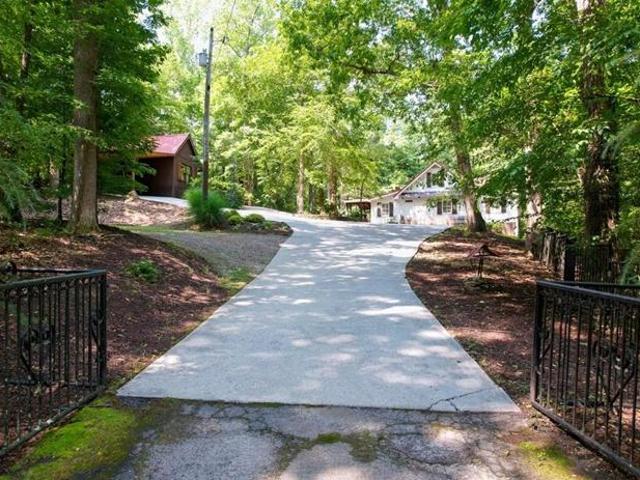 633 Johnson Brady Rd, Canton, GA 30115