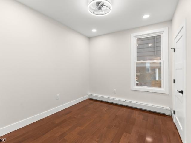 633 Lafayette Ave