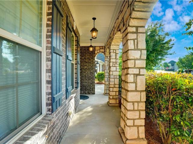 633 Leland Parkway