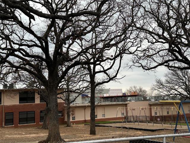 633 Munson St, Denison, TX 75021 | MLS #21198