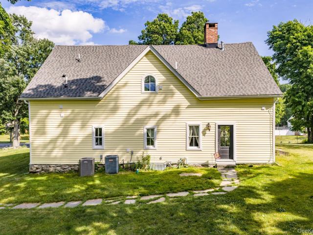 633 Ridgebury Road