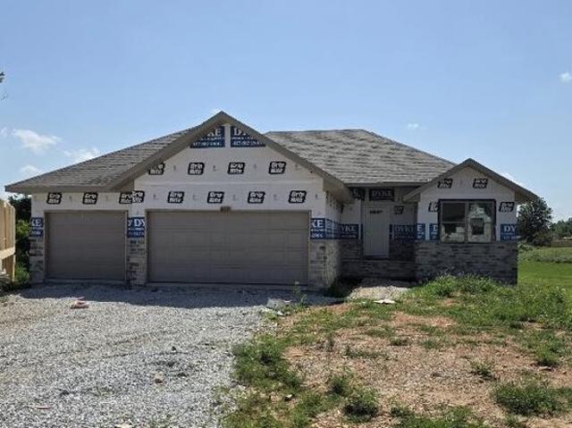 633 W Arbor Glenn Dr, Nixa, MO 65714