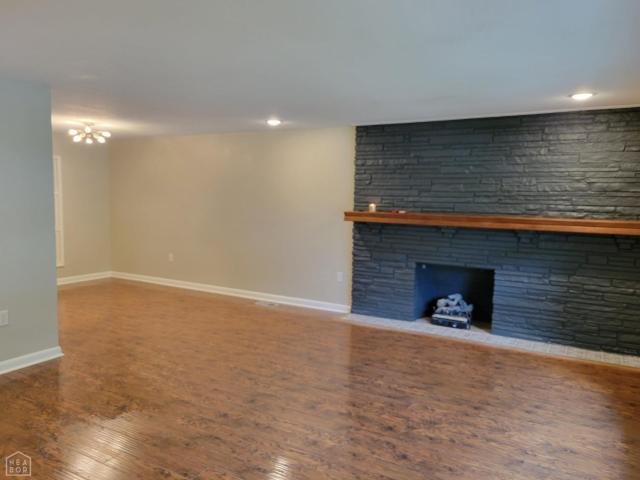 633 W College Avenue W
