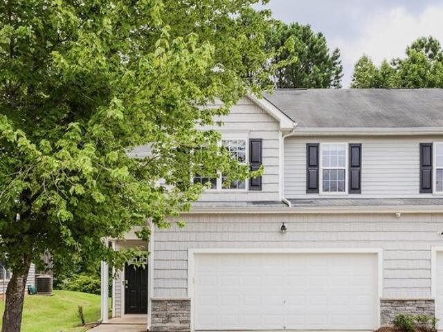 633 Woodson Dr, Clayton, NC 27527