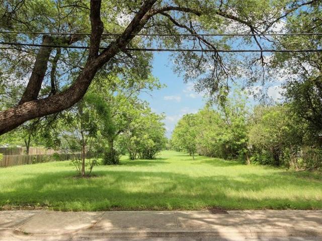 633 Uhland Rd, San Marcos, TX 78666