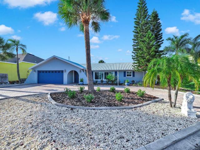 6344 Cottonwood Ln, Apollo Beach, FL 33572 | MLS #TB8471 | Compass