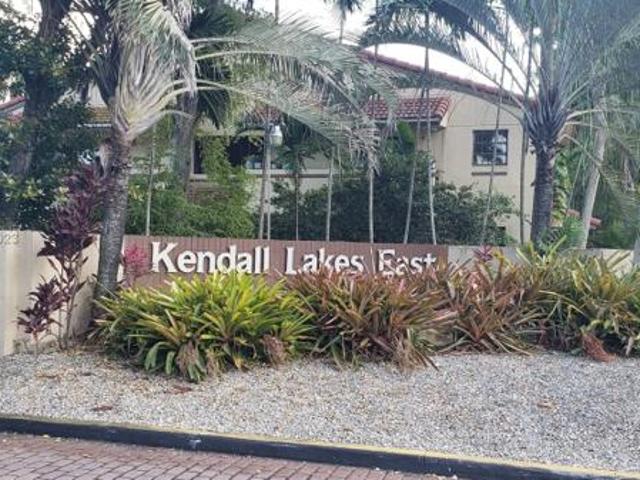 6346 136th Ct SW #H202, Miami, FL 33183