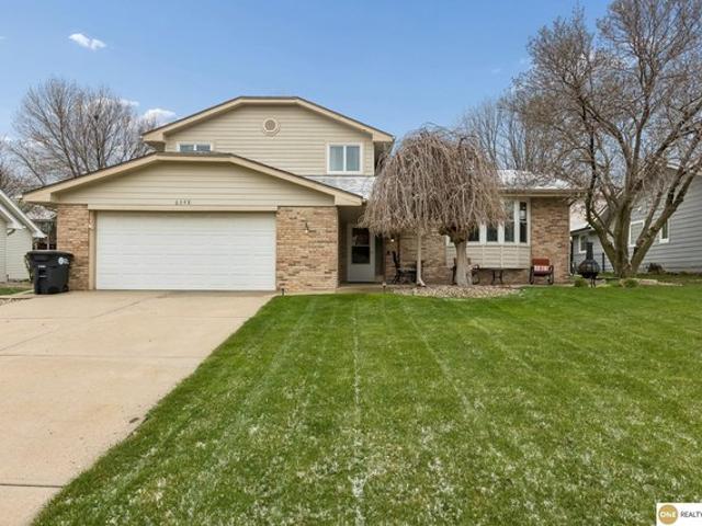 6348 S 94th St, Omaha, NE 68127