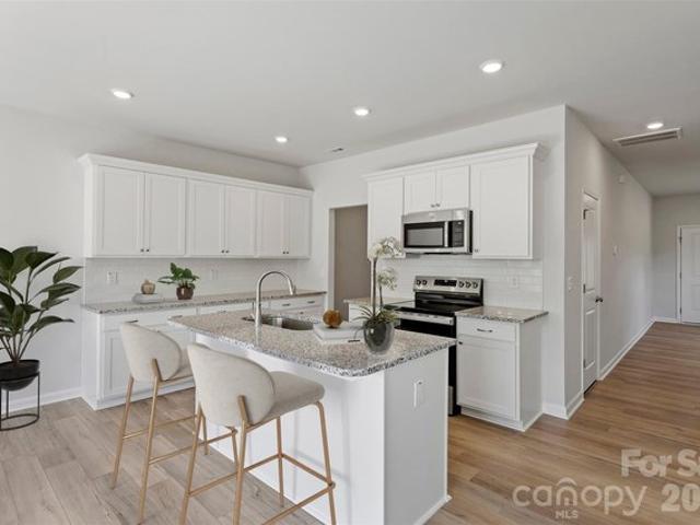 6340 Abelia Ave Unit 80, Charlotte, NC 28269