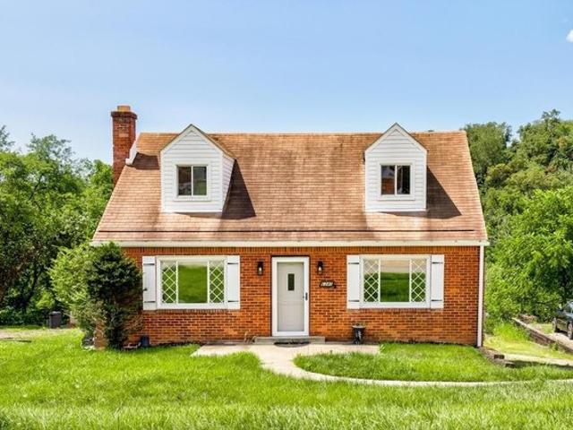 6340 Helen St, South Park, PA 15129
