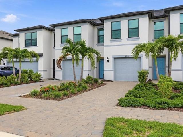 6340 Silverstar Dr, Sarasota, FL 34240