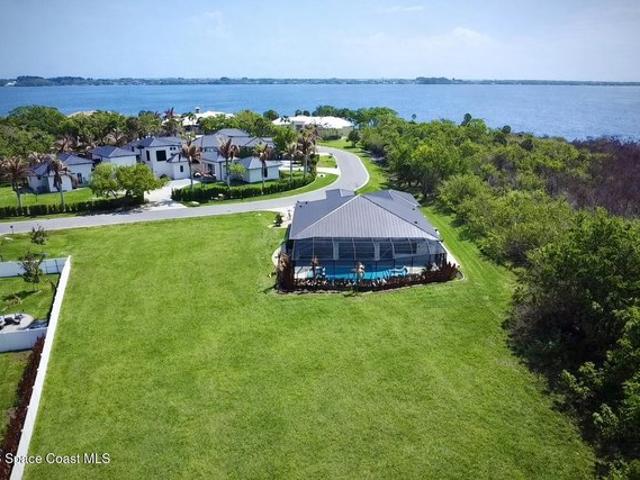 6341 Spinaker Dr, Rockledge, FL 32955