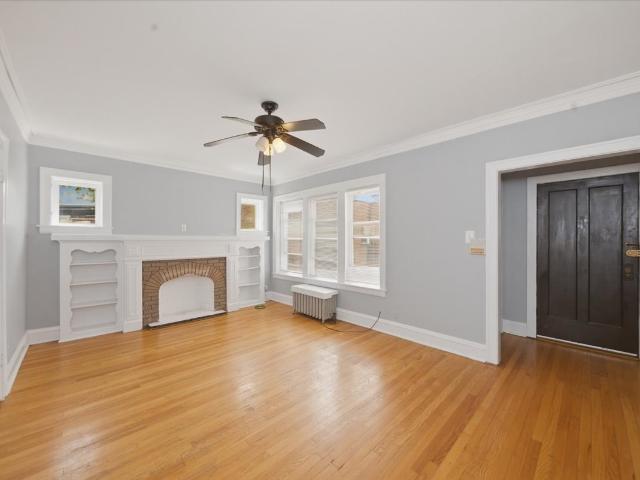 6343 N Oakley Avenue # 3E