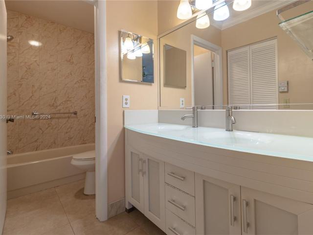 6343 Pinehurst Cir, Unit D36, Tamarac, FL 33321 | MLS #R11159