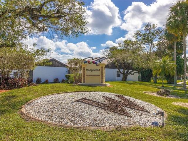 6343 W Pinehurst Cir WW Unit D36, Tamarac, FL 33321