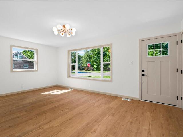 634 Cardinal Lane