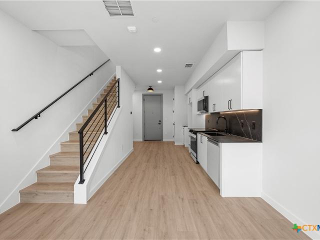 634 Central Parkway 1214