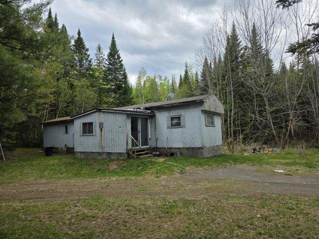 634 B Rd, Houlton, ME 04730