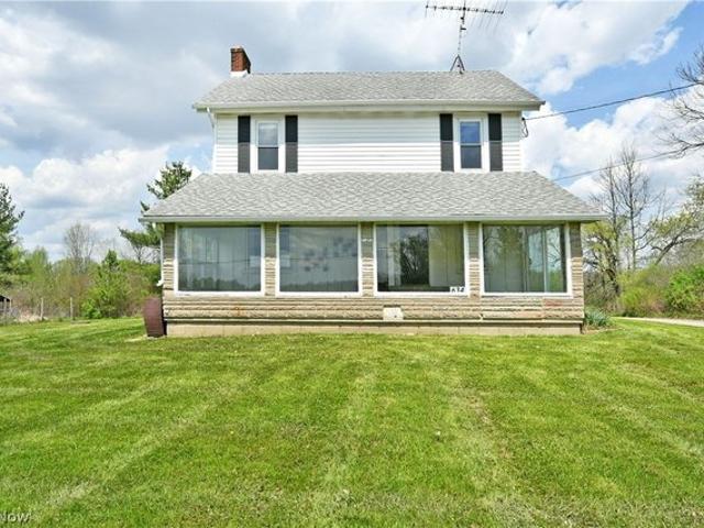 634 Bristol Champion Townline Rd NE, Bristolville, OH 44402