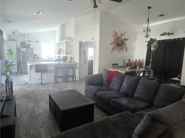 634 Gingko Court