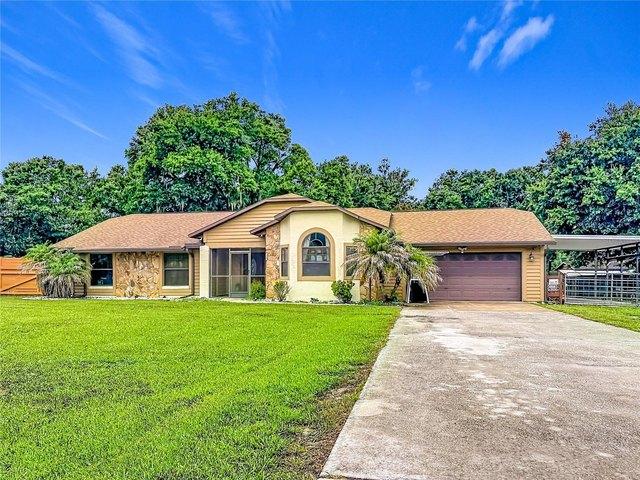 634 Grape Ave, Saint Cloud, FL 34769