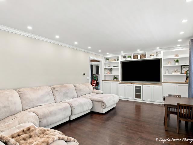634 Deerpath Road