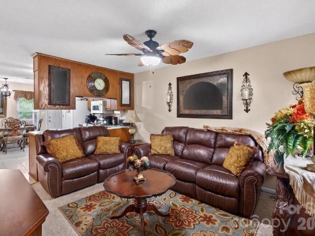 634 Hillcrest Drive # 6
