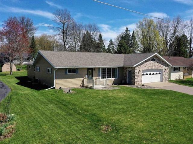 634 N Shattuck St, Medford, WI 54451