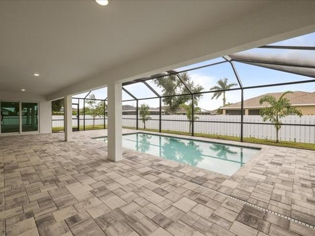 634 NW 15th Ter, Cape Coral, FL 33993