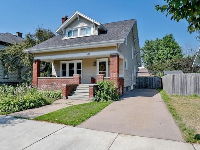 634 S 5th Ave, Wausau, WI 54401