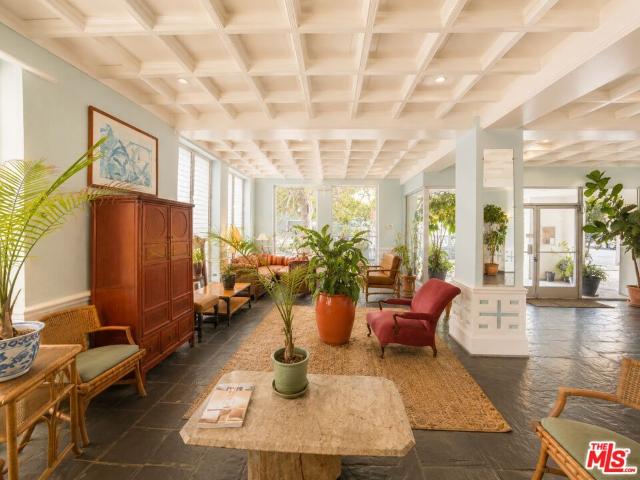 634 S Gramercy Pl, Unit 602, Los Angeles, CA 90005 | MLS #26834