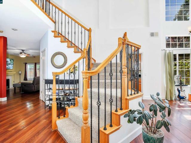 634 Sundale