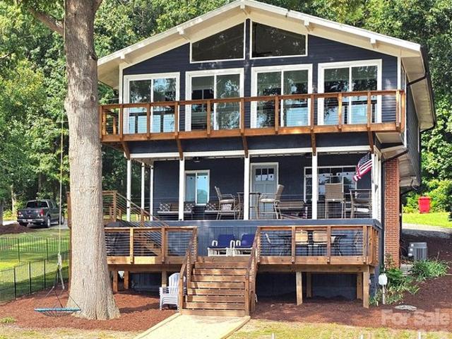 634 Pinehaven Dr Ph 74, New London, NC 28127