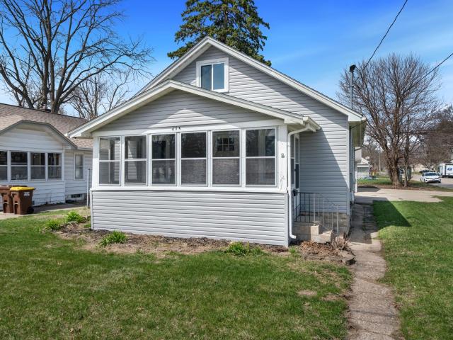 634 River Ln, Loves Park, IL 61111 | MLS #202601 | Compass