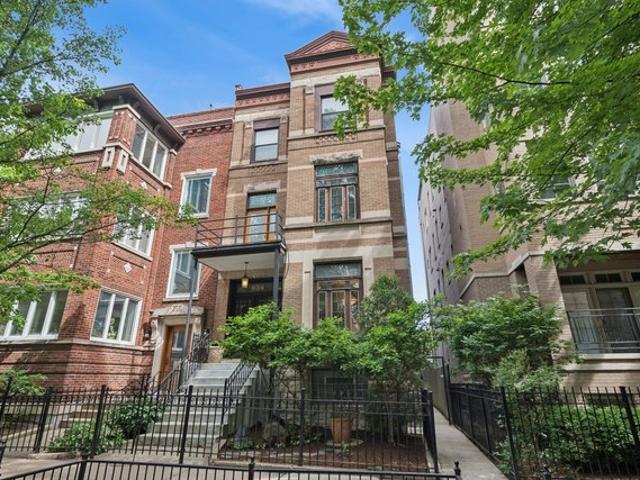 634 W Wellington Ave, Chicago, IL 60657