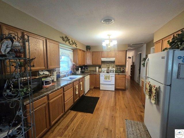 634 W Lindsey St, Buffalo, MO 65622