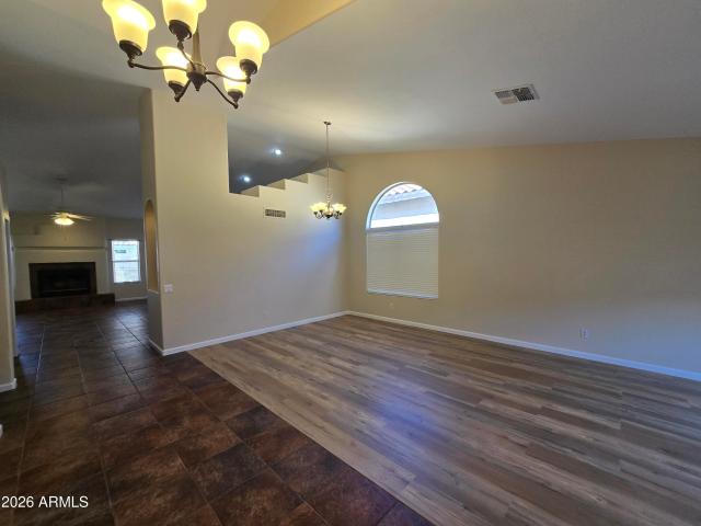 634 W Silver Creek Road