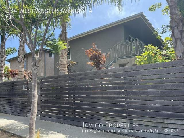 634 Westminster Avenue, 2 beds, 1 full bath