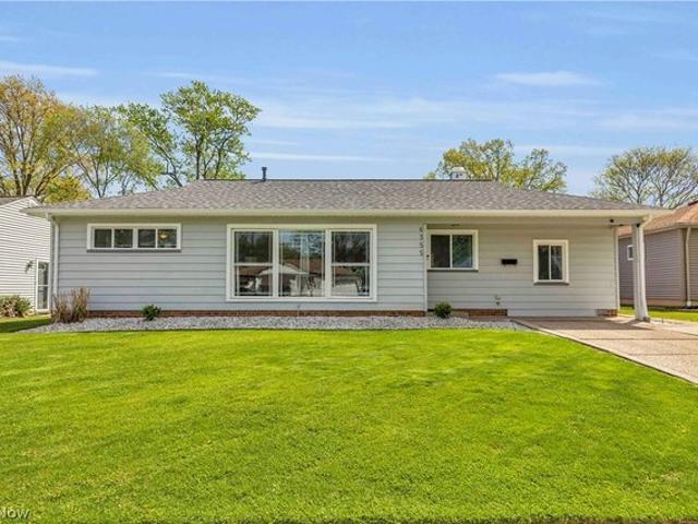 6355 Dellrose Dr, Parma Heights, OH 44130
