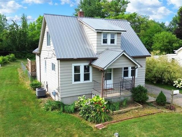 6355 W Court St, Flint, MI 48532