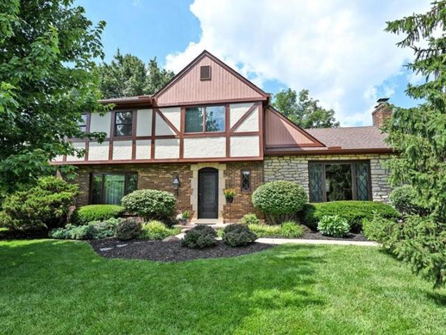 6356 Oakcreek Dr, Cincinnati, OH 45247