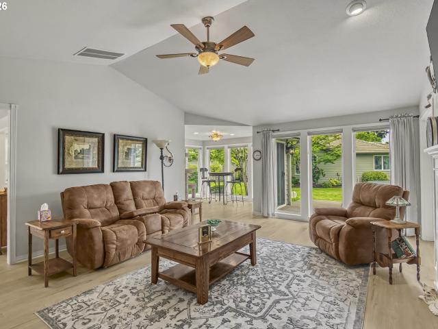 6356 castle pines cir n