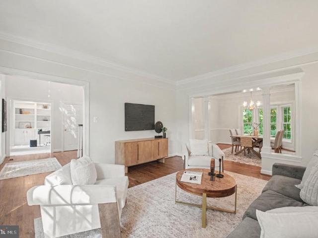 6356 Lee Forest Path