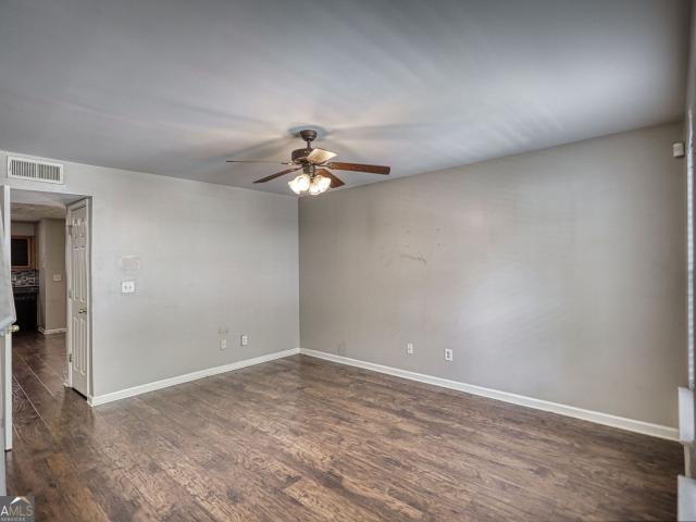6357 Wellington Walk Way